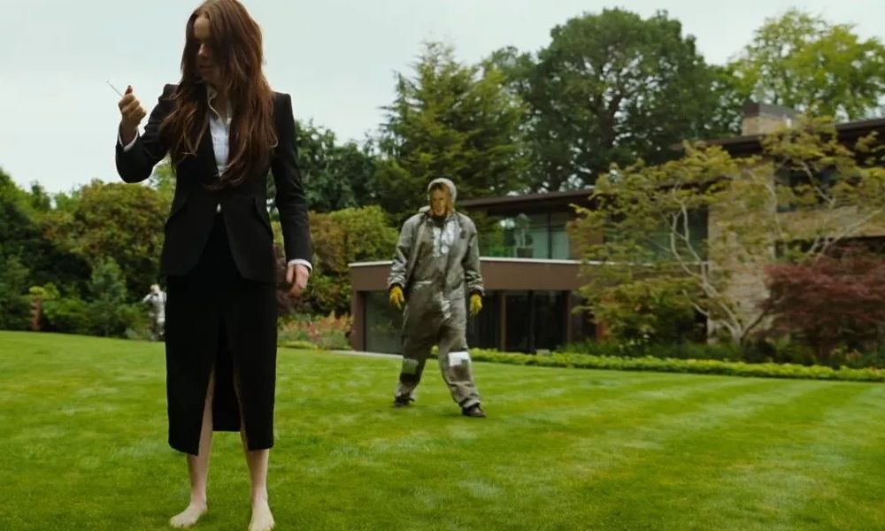 Bugonia, la recensione del nuovo film di Yorgos Lanthimos